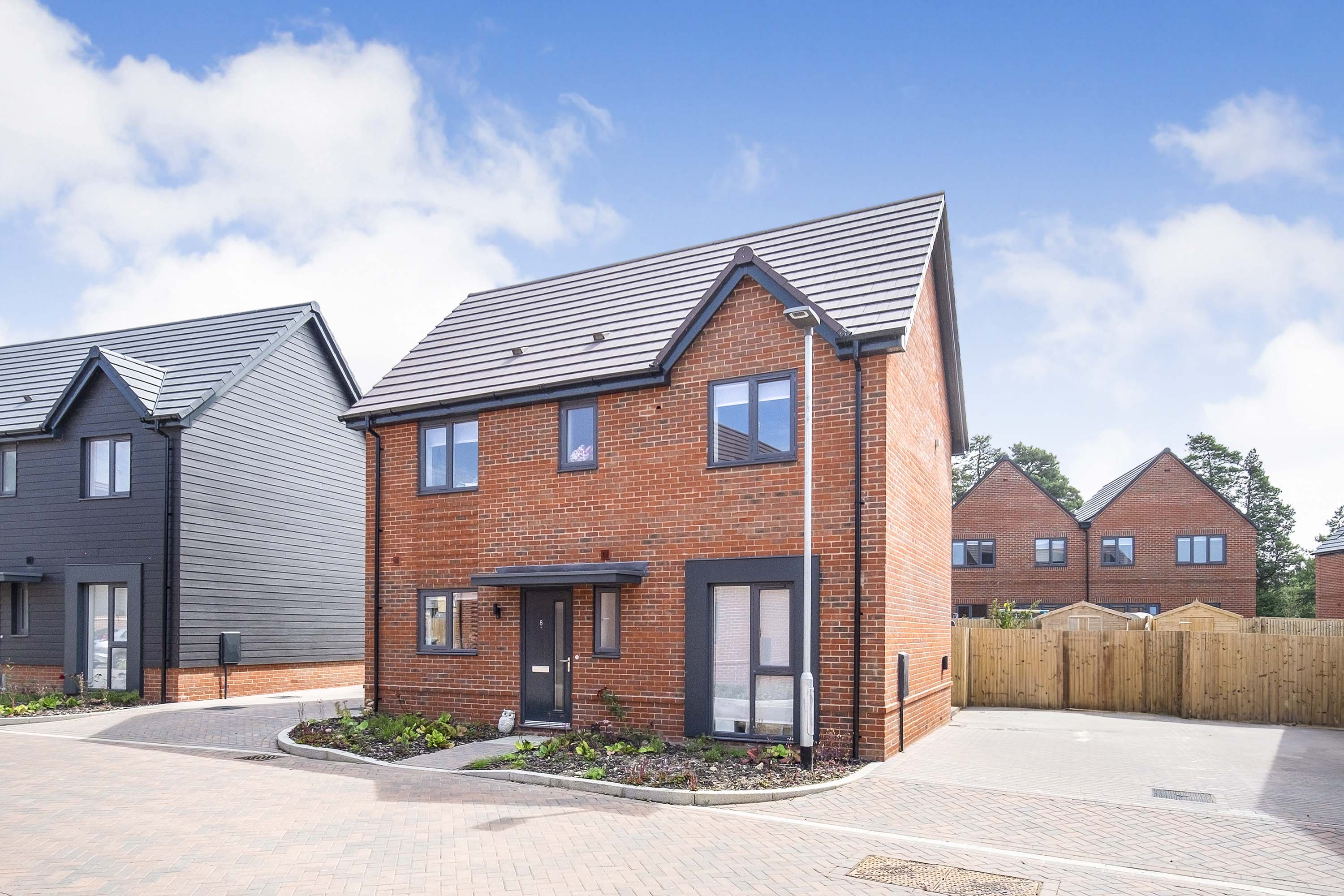 House to rent in Hunt Way, Crowthorne, Berkshire, RG45 | Romans